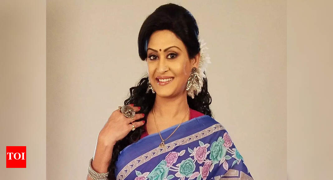 Veteran Bengali actress Indrani Halder set to make her OTT debut ...