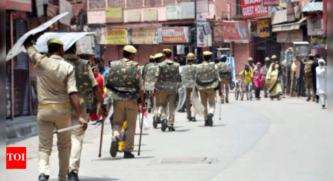 Varanasi: Survey of Gyanvapi complex's basement, western wall completed ...