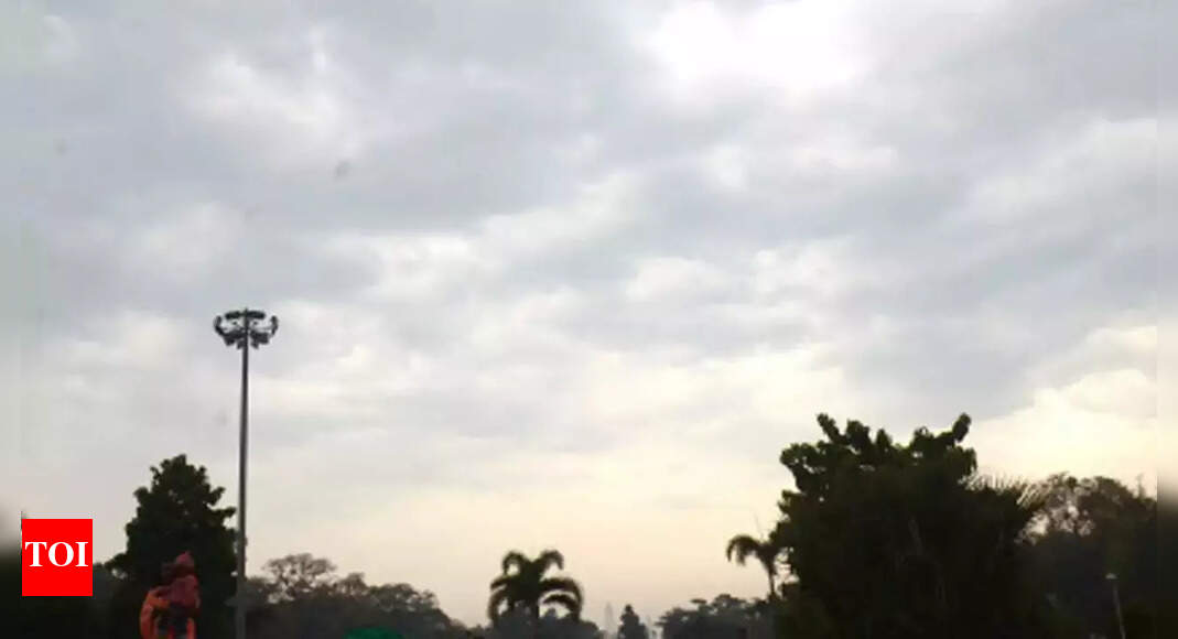 Kolhapur: Partly Cloudy Skies In Kolhapur City, Max Temperature At 33°c ...