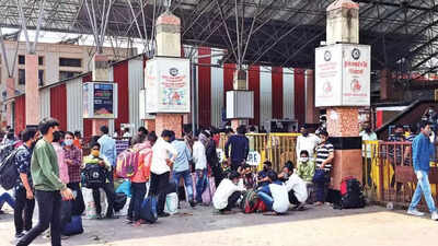 Platform ticket rates at Pune railway station tripled to Rs 30 | Pune ...