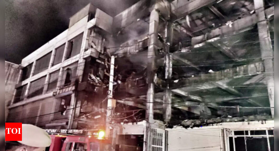 Delhi: Fire NOC to Mundka building under scanner | Delhi News - Times of India