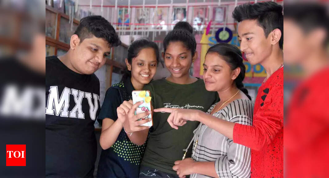 Karnataka SSLC Toppers 2022: 1,18,875 students get A+, check here ...