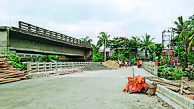 Kestopur Canal Bridge May Open Before Puja | Kolkata News - Times of India