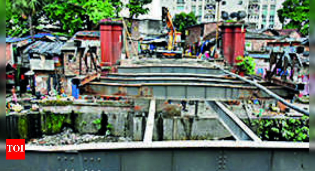 Kmda: Chetla Bridge Dismantling Nearly Over | Kolkata News - Times of India