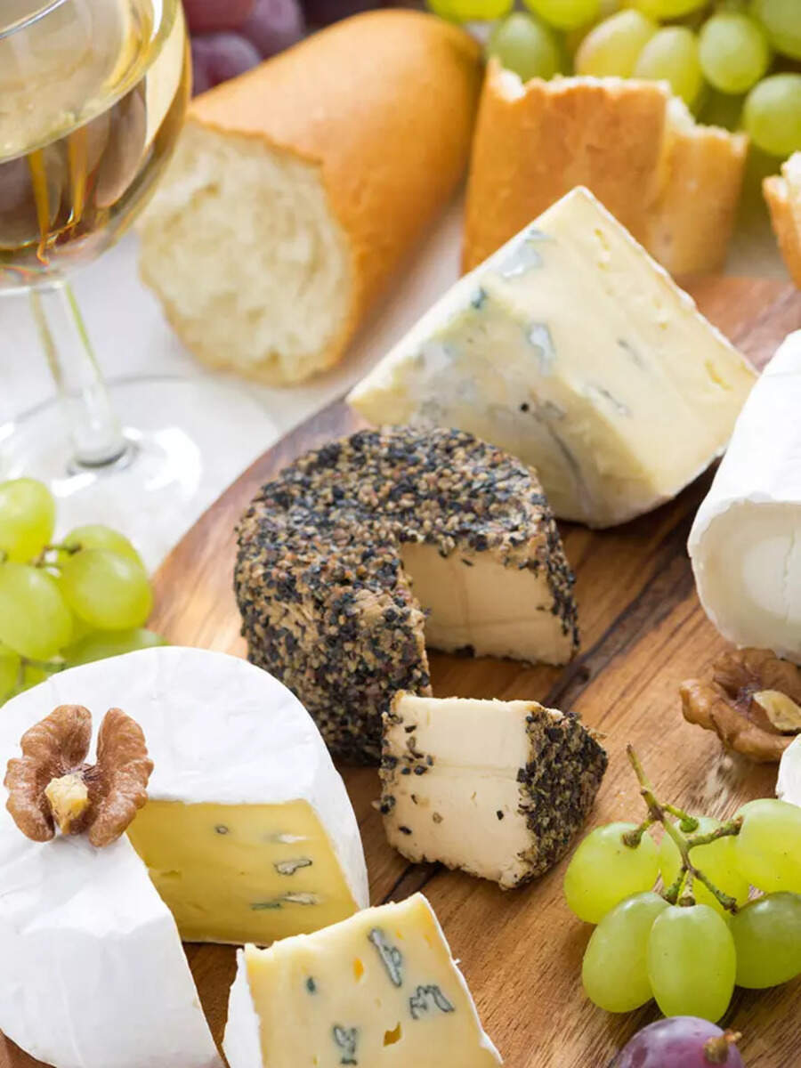 The 5 do's and don'ts of serving cheese | Times of India