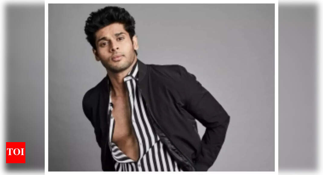 Abhimanyu Dassani prepared himself for 'Nikamma' by re-watching Govinda ... Abhimanyu Dassani prepared himself for 'Nikamma' by re-watching Govinda ...