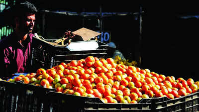 Goa: Supply shortage pushes tomato prices to Rs 100/kg | Goa News ...