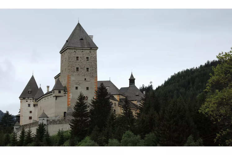 These are believed to be world's most haunted castles | Times of India ...