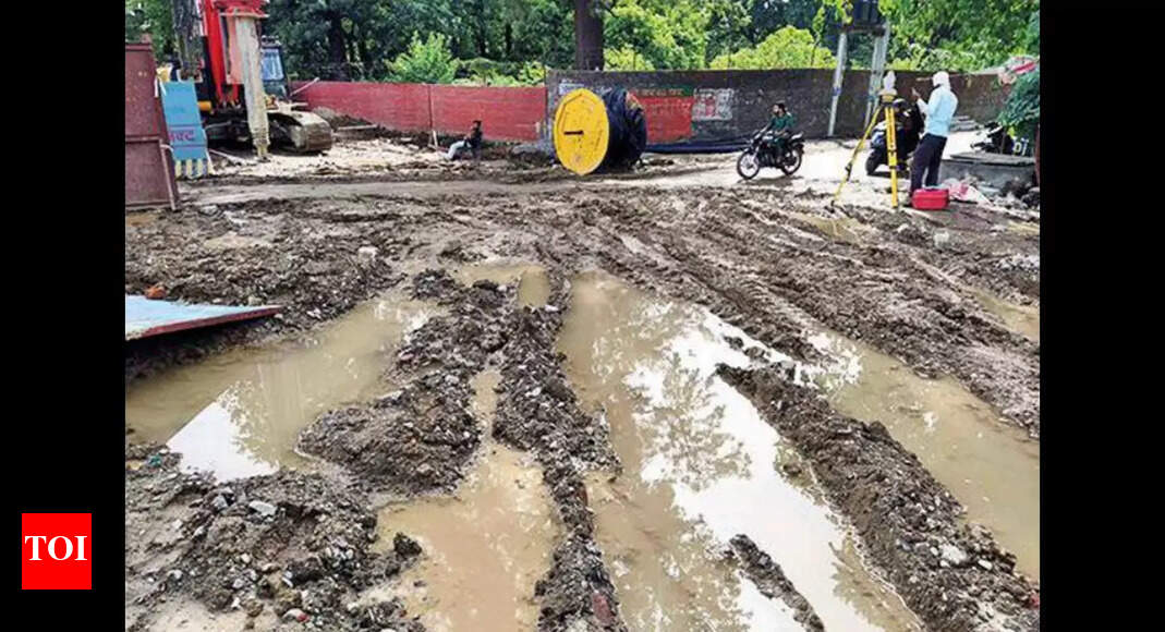 Waterlogging On City Roads Adds To Commuters’ Woes | Dehradun News ...