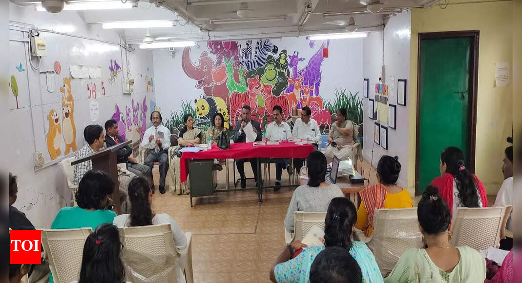 Bandra family court store