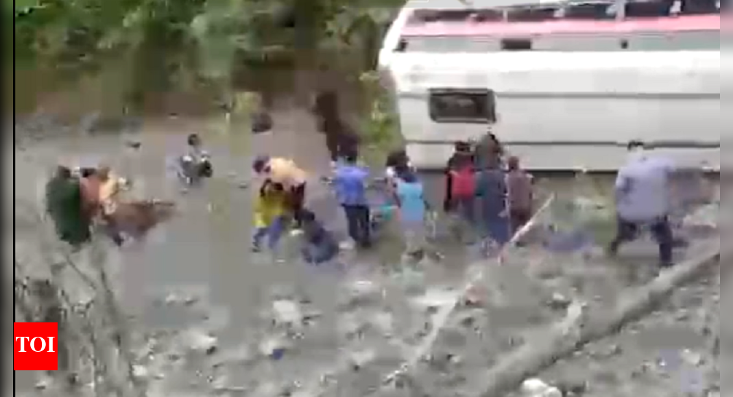 Maharashtra: MSRTC bus plunges 25 feet off Waghoba ghat in Palghar, 15 ...