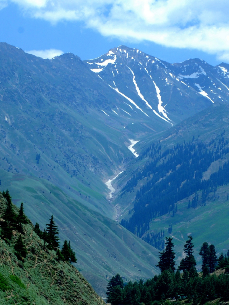 Beautiful Indian valleys with old-world magic | Times of India