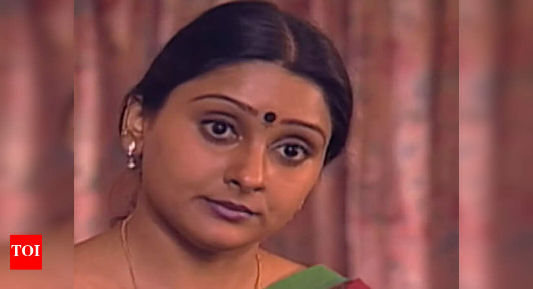 K. Balachandar's popular show 'Nilavai Pidipom' set for a return soon ...