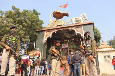On Mathura streets, shops & eateries, mandir-idgah debate rages on ...