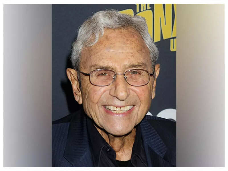 shapiro: George Shapiro, producer and manager of Seinfeld and Kaufman ...