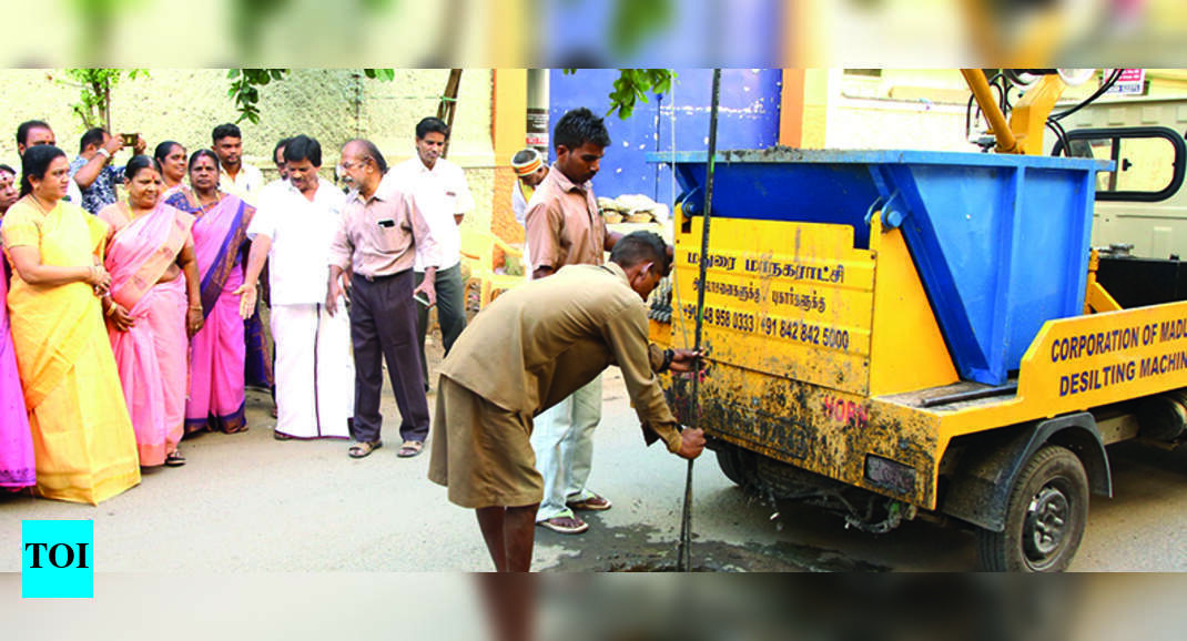 Indirani Ponvasanth: Safety Gear Must For Workers: Mayor | Madurai News ...