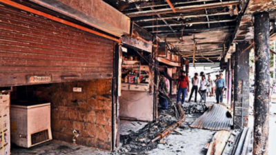 Five shops catch fire in Panchkula's Sector 7 market | Chandigarh News ...
