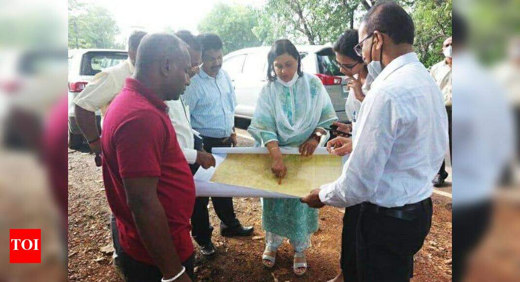 Deviya meets officials over water woes | Goa News - Times of India