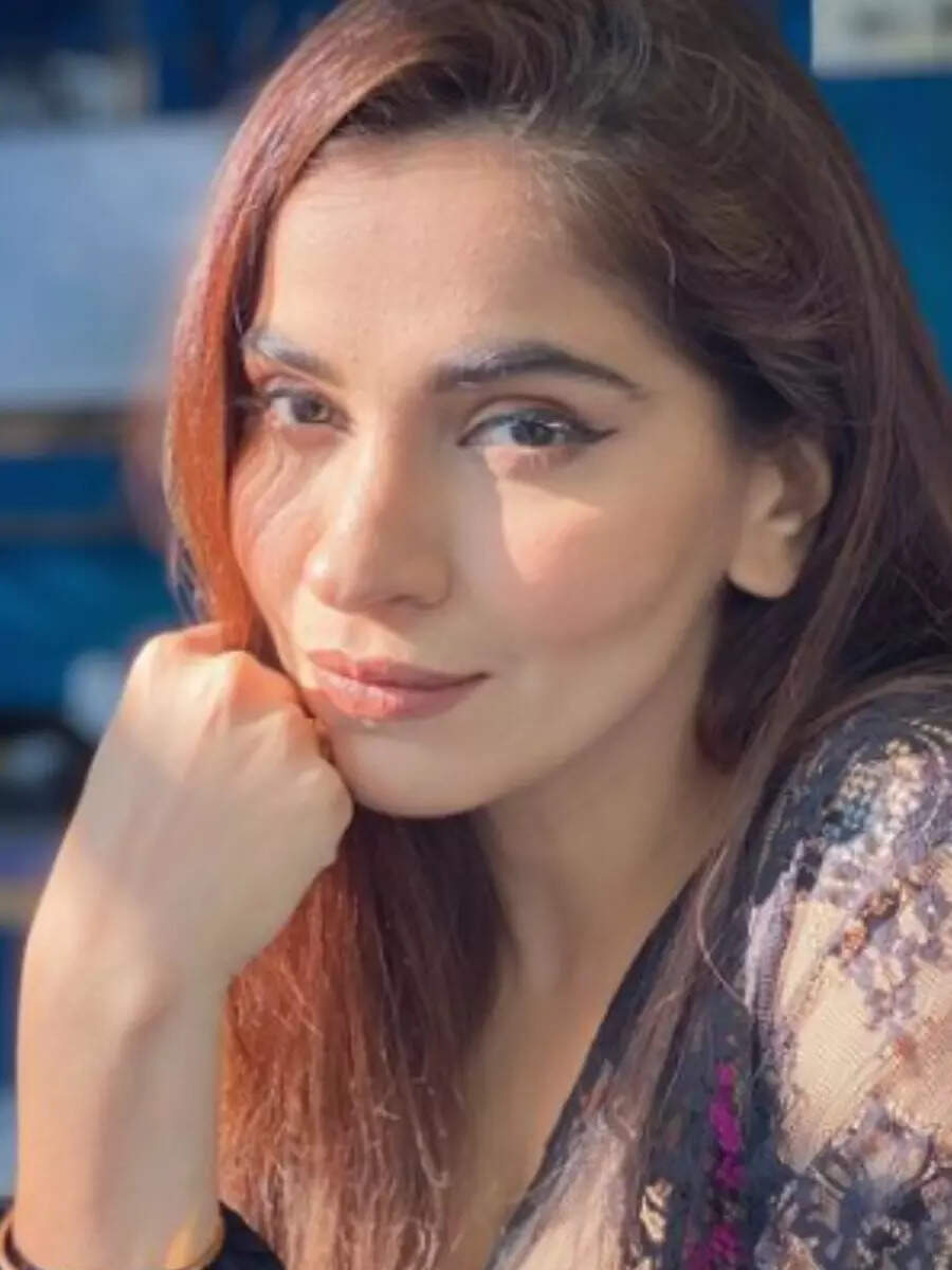 9 Times Shruti Pathak Made Heads Turn In Stylish Looks | Times of India