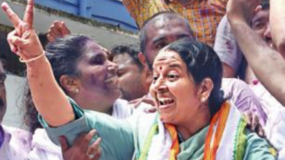 United Democratic Front Prevails, Kerala CM Pinarayi Vijayan bubble ...