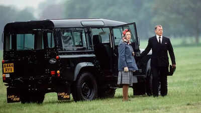 No licence to drive: Take a look at the Queen's car collection on her ...