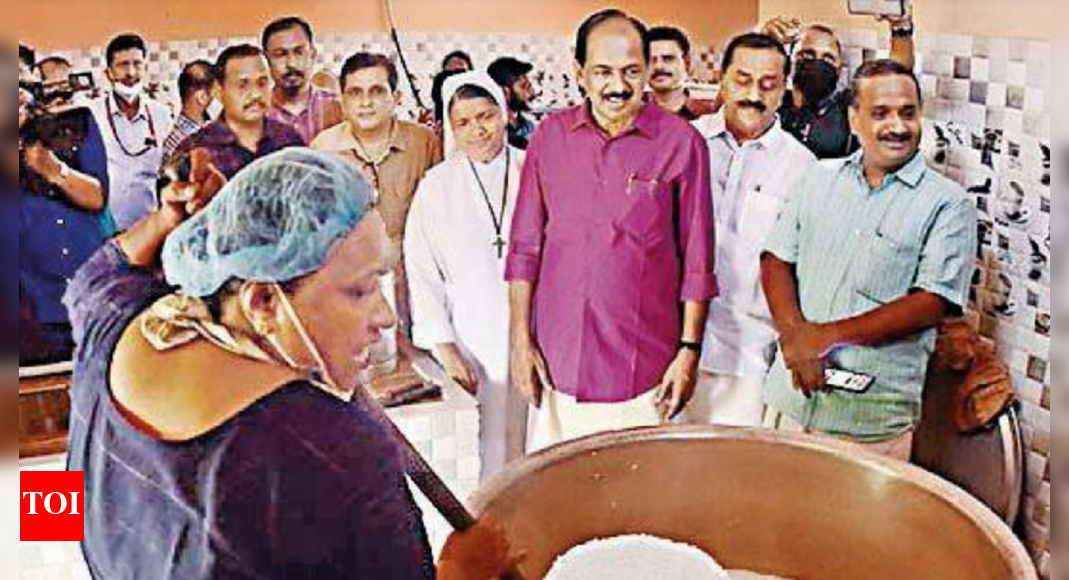 Mid-day meals: Kerala food and civil supplies minister G R Anil visits ...