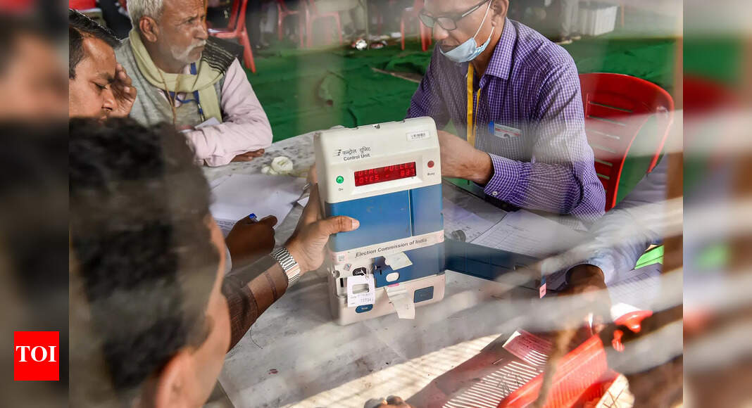 Time has come to explore possibilities of remote voting: EC | India ...