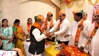 Ncp: NCP's Ulhasnagar vice-president resigns, joins BJP ahead of civic ...