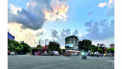 Pre-monsoon: City Gets Light Showers | Ahmedabad News - Times of India