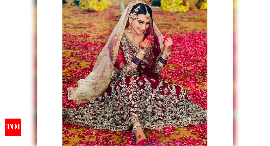 Shweta Mahara looks gorgeous as she poses in a red lehenga | Bhojpuri ...