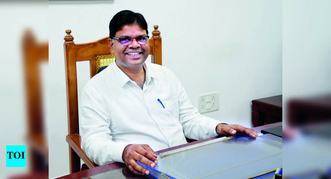 New Dm Aims For Commercial Hub To Generate Jobs | Lucknow News - Times ...