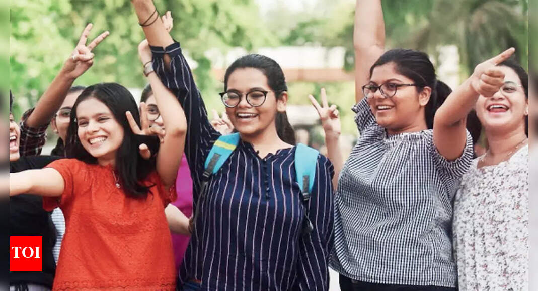 Hsc: 93.6% in Pune clear HSC exam, student-friendly efforts help | Pune ...