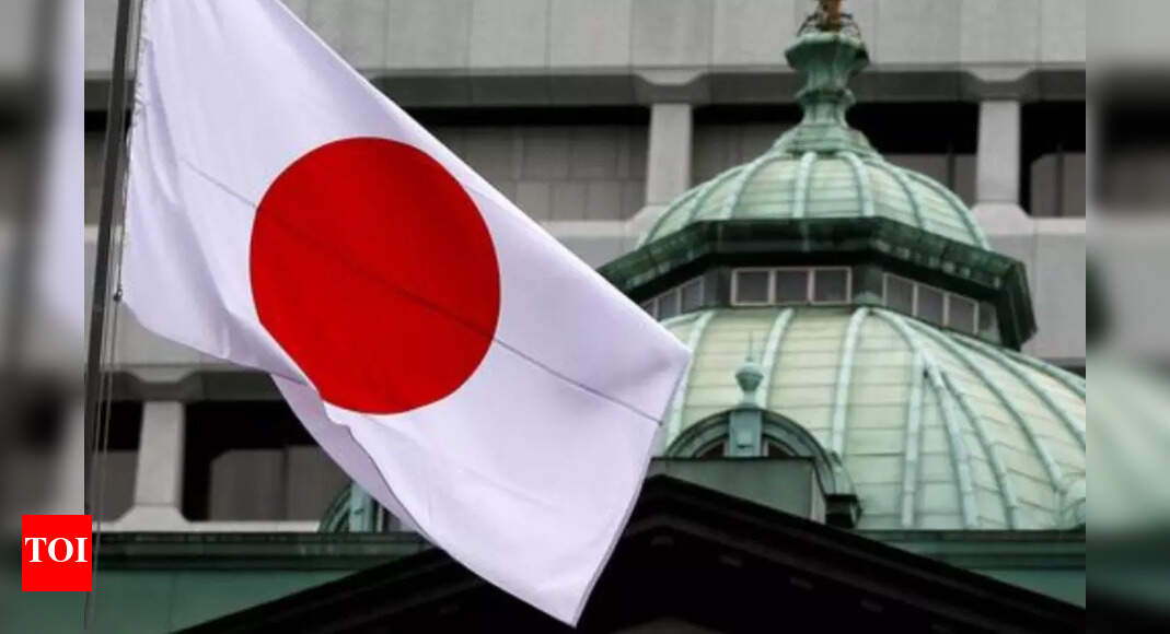 Japan: Japan eases foreign tourism ban, allows guided package tours ...