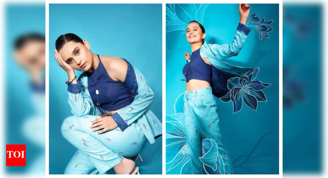 Parna Pethe looks stylish as she promotes 'Medium Spicy'; See pics ...