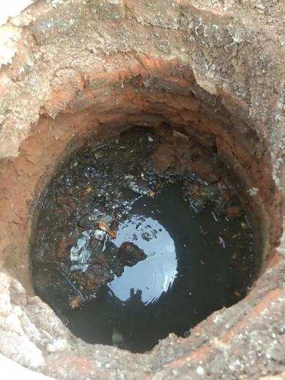 Sanmati Colony residents live amid overflowing manholes, pothole ...