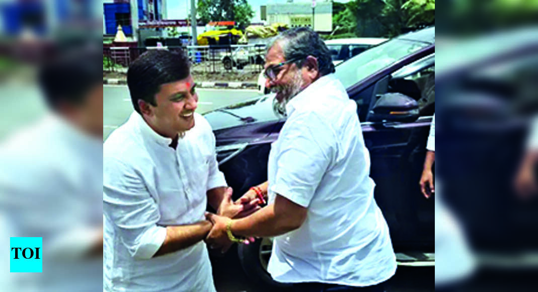 Mahadik: Mahadik Gets Rousing Welcome In Kolhapur | Kolhapur News ...