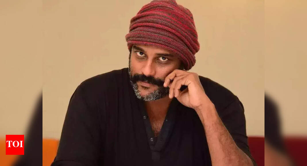 Murali Gopy shares the theatrical trailer, as ‘Left Right Left’ clocks ...