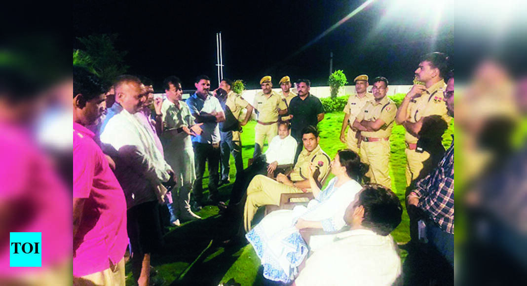 Gunjal: Ex-mla Gunjal, 38 Others Booked For Blocking Nh-52 | Jaipur ...