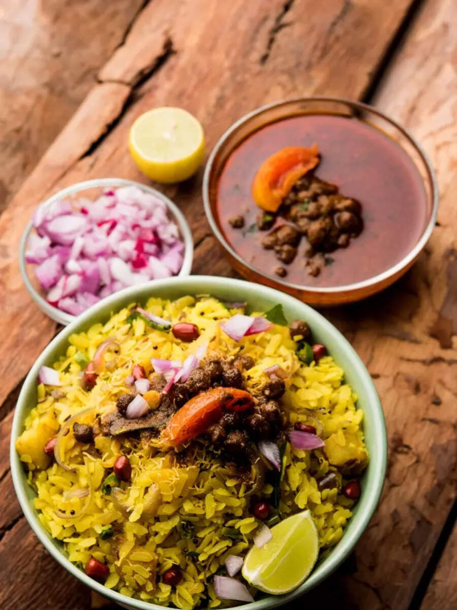 How to make Nagpur-Special Tarri Poha | Times of India