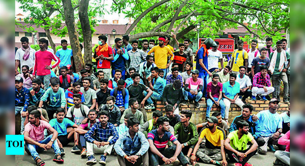 Defence Job Aspirants Oppose Agnipath | Ranchi News - Times of India