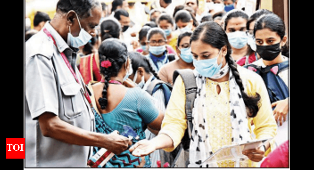 Cet: Cet Begins On Smooth Note; Many Students Find Maths Paper Lengthy ...