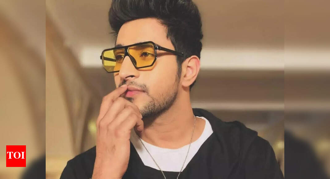 Anurag Vyas returns to TV with period drama 'Swaraj' - Times of India