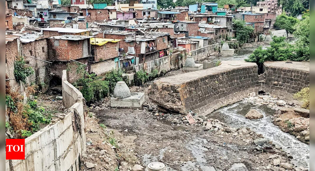 Ambil Odha: Incomplete Retaining Wall Spurs Ambil Odha Flood Fear ...