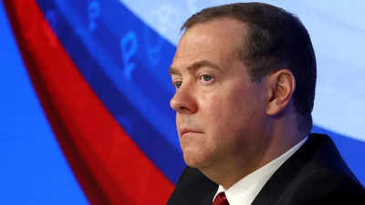 Russia's Medvedev suggests US should beg for nuclear arms talks - Times ...