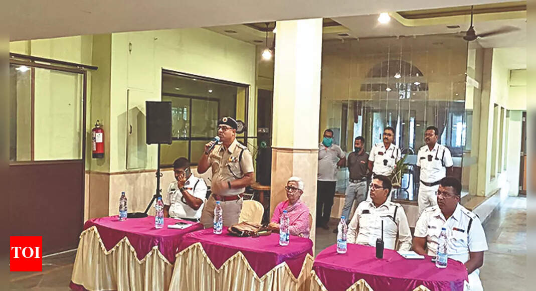 Counselling Session Focuses On Cops’ Mental Health | Kolkata News ...
