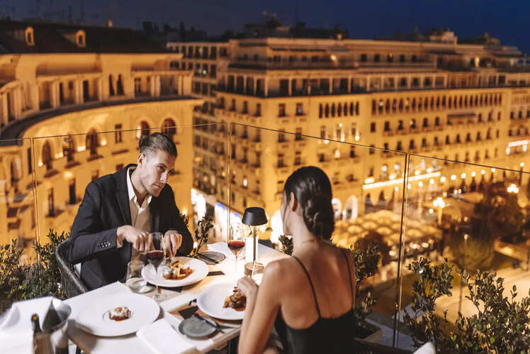 These beautiful rooftop bars in Greece will make you fall in love ...