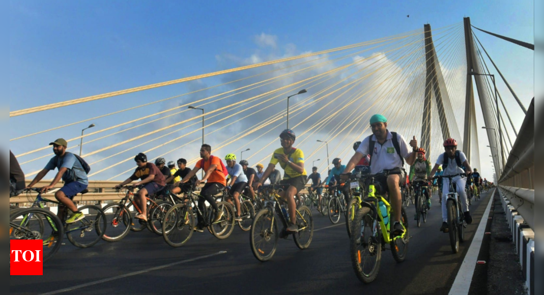 Mumbai Police set record for 'maximum people in cycle rally' on World ...