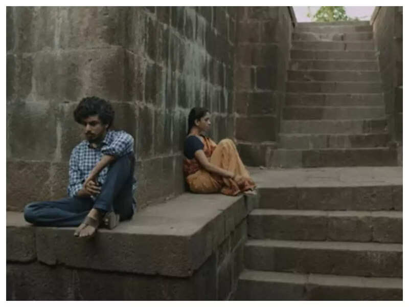 'Dear Molly' trailer: Alok Rajwade and Mrinmayee Godbole starrer looks ...