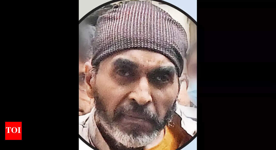 Kolkata: Roddur Roy granted bail, told to post apology video for ...