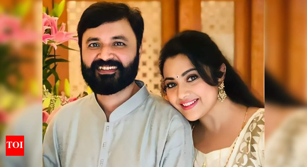 Kollywood mourns the demise of actress Meena's husband | Tamil Movie ...